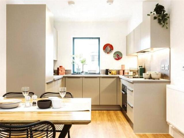 3 bedroom terraced house for rent in Co Operation Road, Greenbank, Bristol, BS5