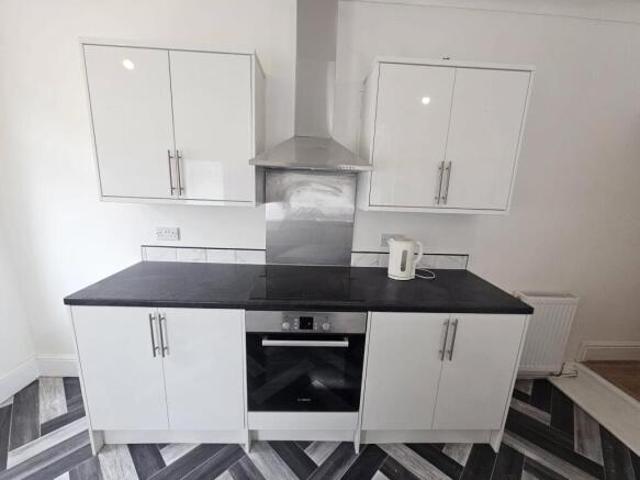 3 bedroom terraced house for rent in Cobham Avenue, Liverpool, Merseyside, L9