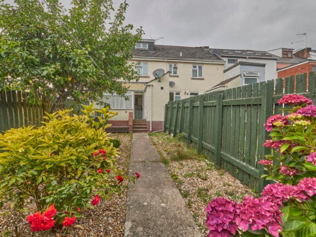 3 bedroom terraced house for rent in Codrington Street, Exeter, EX1