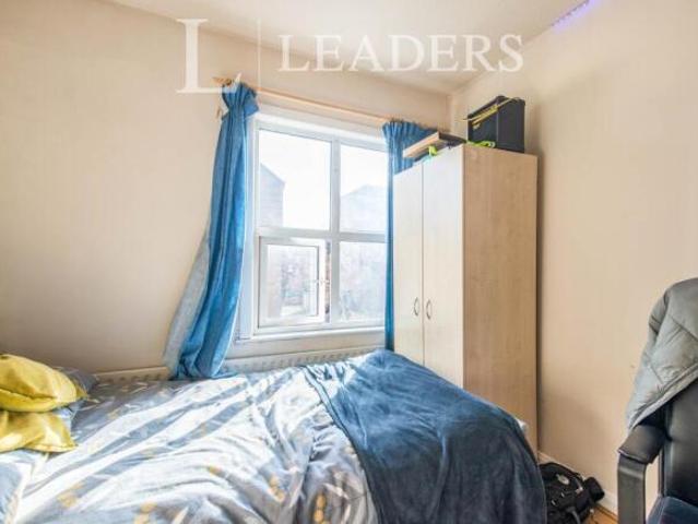 3 bedroom terraced house for rent in Colville Terrace, NG1