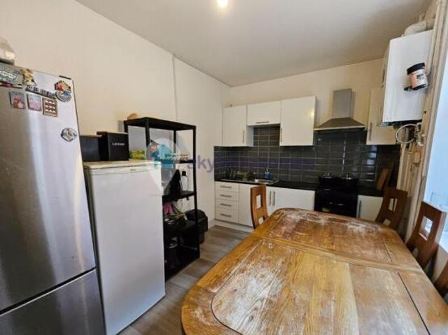 3 bedroom terraced house for rent in Conway Road, Leicester, LE2