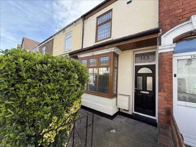3 bedroom terraced house for rent in Cooper Road, Grimsby, DN32