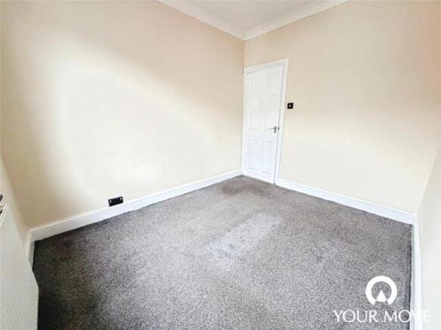 3 bedroom terraced house for rent in Coronation Road, Chatham, Kent, ME5