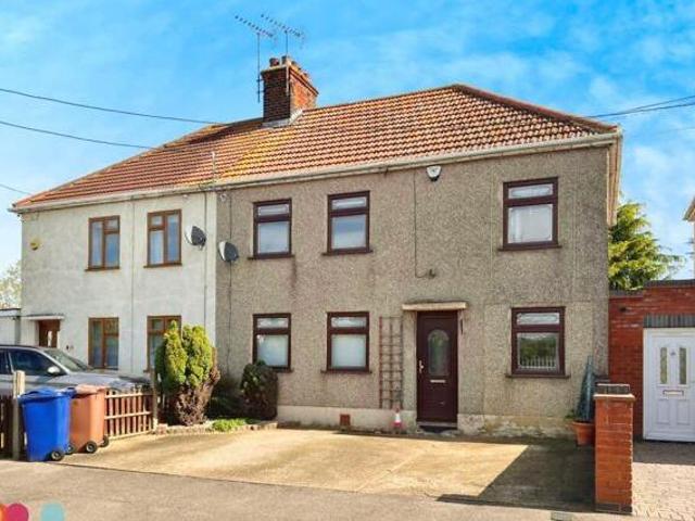3 Bedroom Terraced House For Rent In Corringham