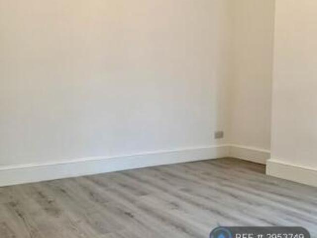 3 bedroom terraced house for rent in Cambridge Road, Bootle, L20