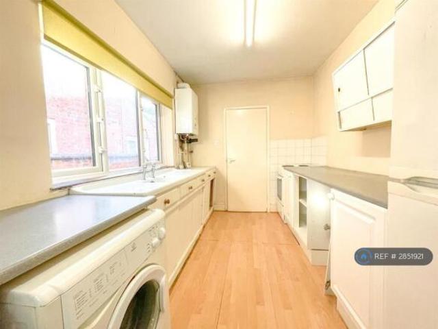 3 bedroom terraced house for rent in Cambridge St, Leicester, LE3