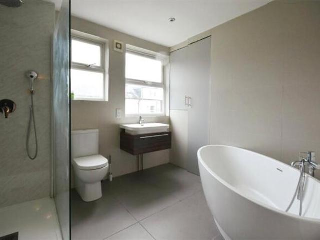 3 bedroom terraced house for rent in Carey Street, Reading, Berkshire, RG1