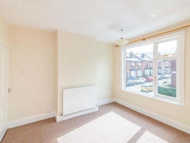 3 bedroom terraced house for rent in Carrington Road, Sheffield, S11