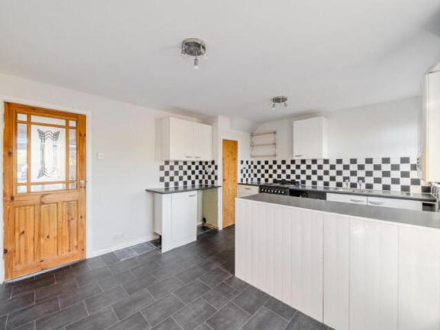 3 bedroom terraced house for rent in Cedar Avenue, Worthing, West Sussex, BN13