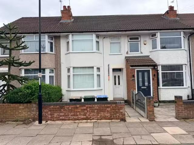 3 bedroom terraced house for rent in Cedars Avenue, Coventry.