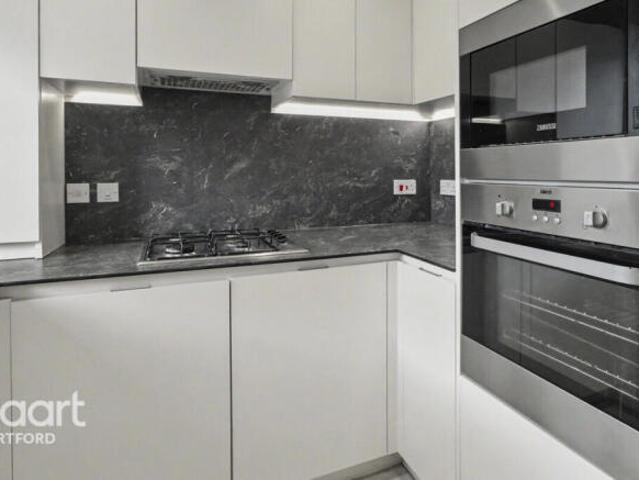 3 bedroom terraced house for rent in Central Road, Dartford, DA1