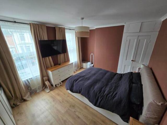 3 bedroom terraced house for rent in Church Road, Dover, CT17
