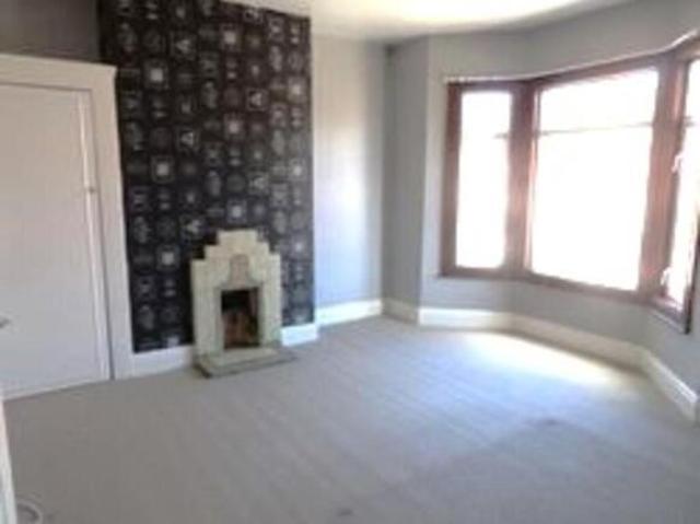 3 bedroom terraced house for rent in Church Street, Wolverton, MK12