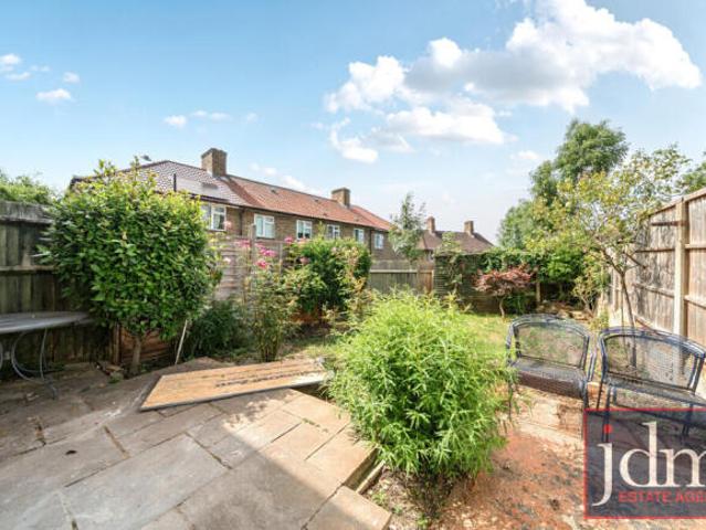 3 bedroom terraced house for rent in Churchdown, Bromley, BR1