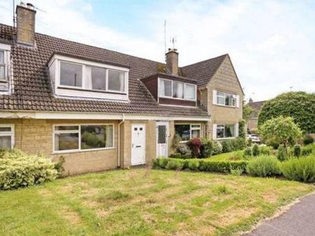 3 bedroom terraced house for rent in Churchill Way Painswick GL6