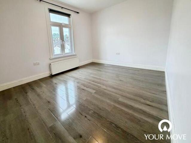 3 bedroom terraced house for rent in Chamberlain Road, Chatham, Kent, ME4