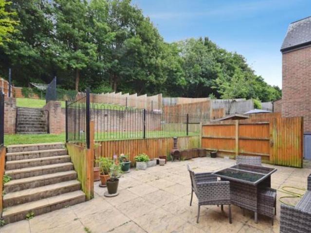 3 bedroom terraced house for rent in Chatham Reach Gillingham ME7