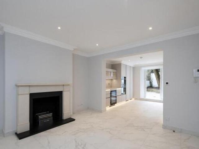 3 Bedroom Terraced House For Rent In Chelsea