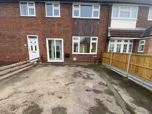 3 bedroom terraced house for rent in Chessholme Road Ashford Middlesex TW15