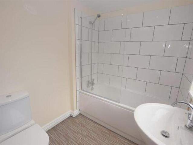 3 bedroom terraced house for rent in Clare Street, Stoke On Trent, ST4