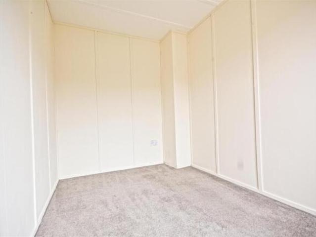 3 bedroom terraced house for rent in Clare Street, The Mounts, NN1