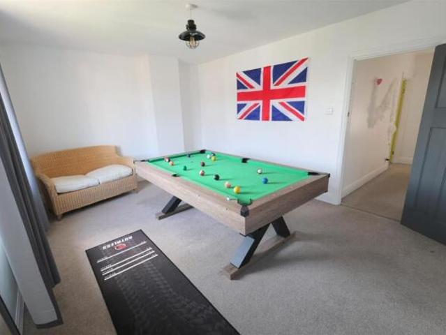 3 bedroom terraced house for rent in Clarence Avenue, Bristol, BS16