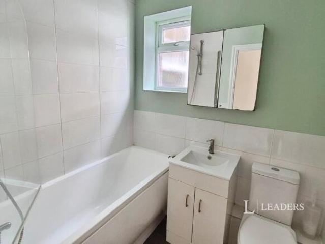 3 bedroom terraced house for rent in Clarence Road, Eastbourne, BN22
