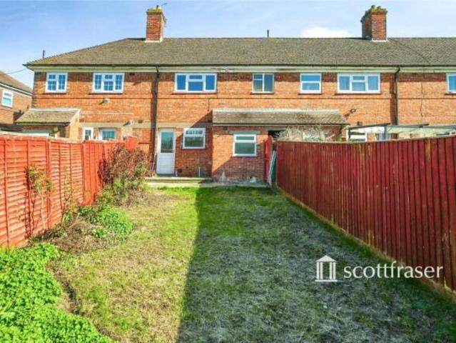 3 bedroom terraced house for rent in Croft Road, Marston, OX3