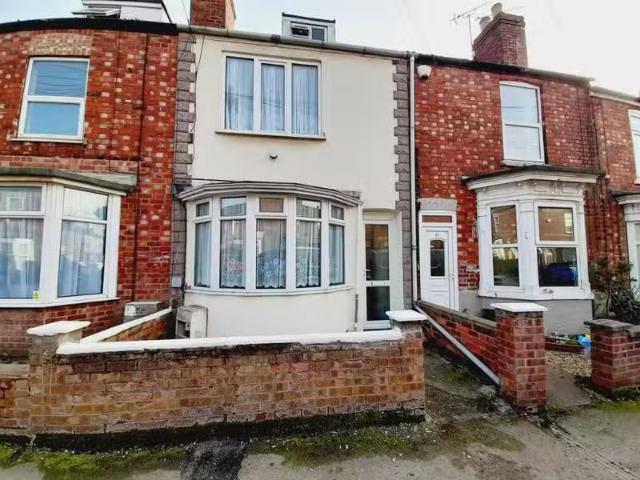 3 bedroom terraced house for rent in Cromwell Street, Gainsbor.