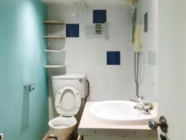 3 bedroom terraced house for rent in Crosland Street, Crosland Moor, Huddersfield, HD4