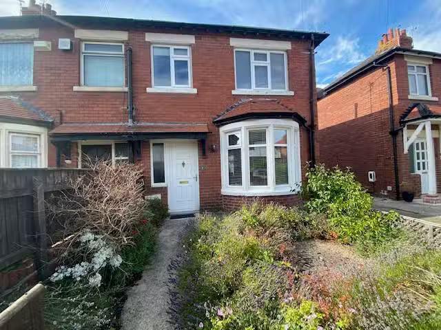 3 bedroom terraced house for rent in Cudworth Road, Lytham St.