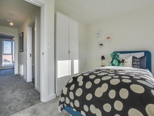 3 bedroom terraced house for rent in Curlew Way, Sheffield, S2