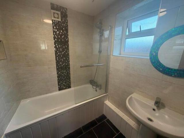 3 bedroom terraced house for rent in a Mortimer Road, Filton, Bristol, BS34