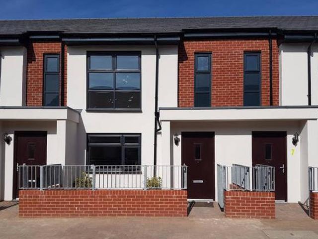 3 bedroom terraced house for rent in Amani Street Manchester M14