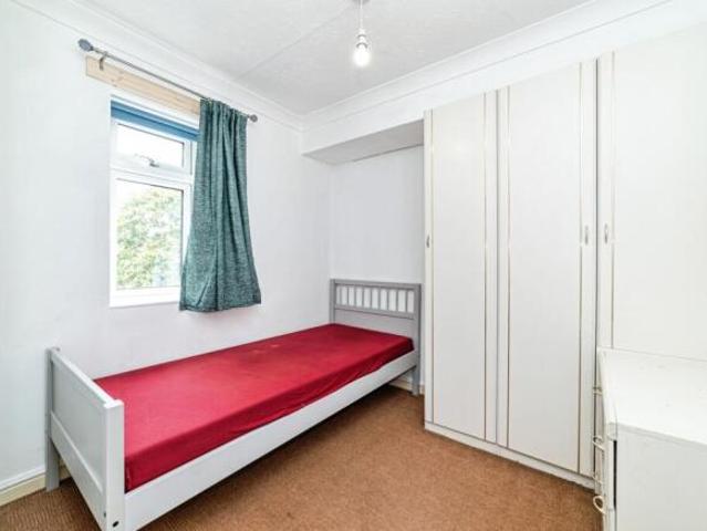 3 bedroom terraced house for rent in Anglesey Close, Basingstoke, RG24