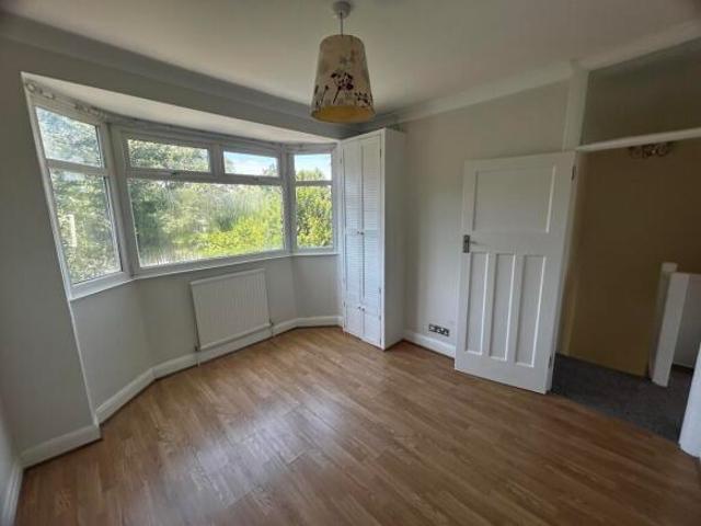 3 bedroom terraced house for rent in Ankerdine Crescent, SE18