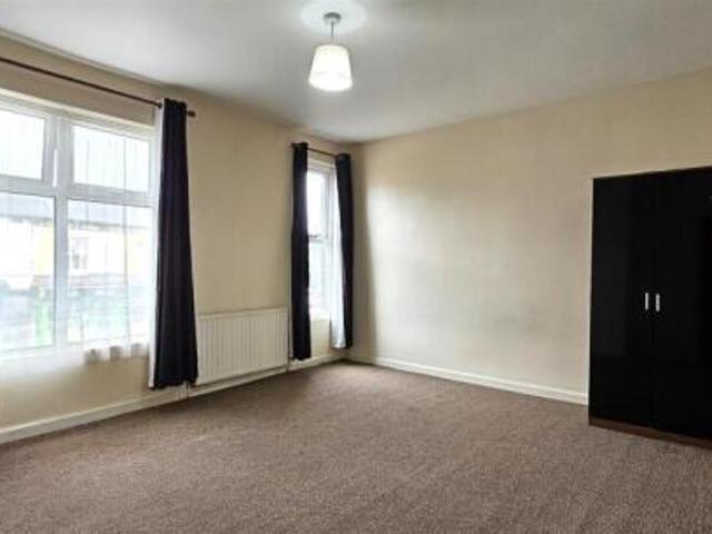3 bedroom terraced house for rent in Abbeydale Road, Sheffield, S7