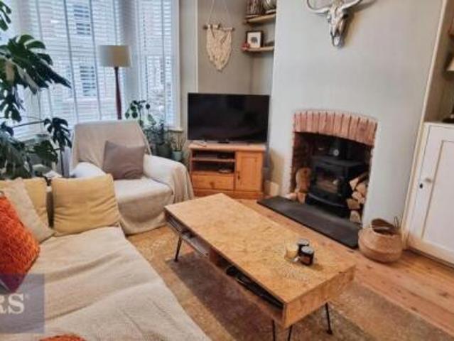 3 bedroom terraced house for rent in Abbots Road, Exeter, EX4