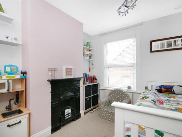 3 bedroom terraced house for rent in Adelaide Road, Chislehurst, BR7