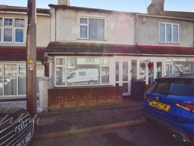 3 bedroom terraced house for rent in Albany Road Gillingham ME7