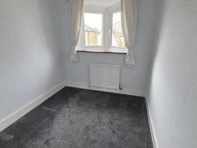 3 bedroom terraced house for rent in Albert Avenue, Chingford, E4