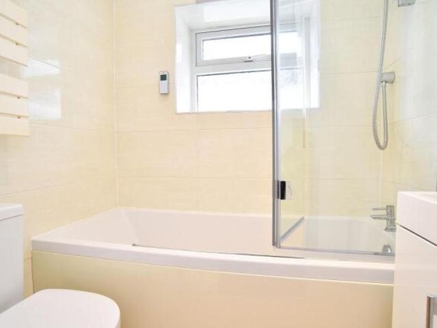 3 bedroom terraced house for rent in Albert Road, Harrogate, HG1