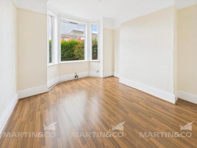 3 bedroom terraced house for rent in Alder Grove, Balby, DN4