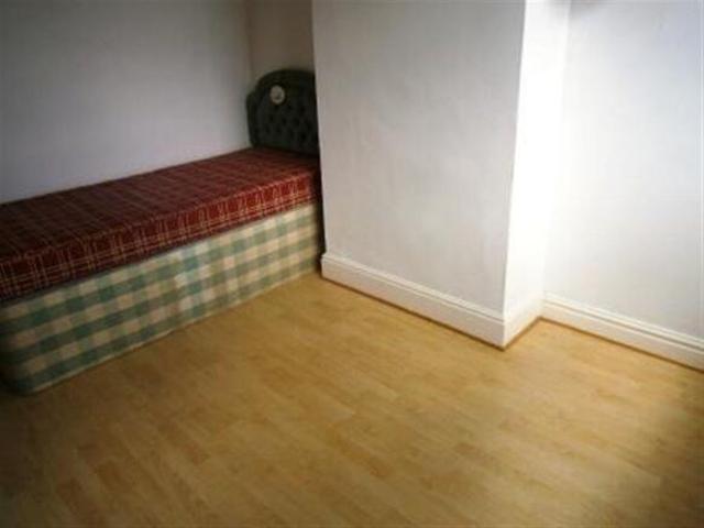3 bedroom terraced house for rent in Alder Road, Hallgreen, Coventry, CV6