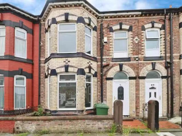 3 bedroom terraced house for rent in Allerton Road, Tranmere.