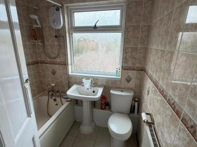 3 bedroom terraced house for rent in Allesley Old Road, Coventry, CV5
