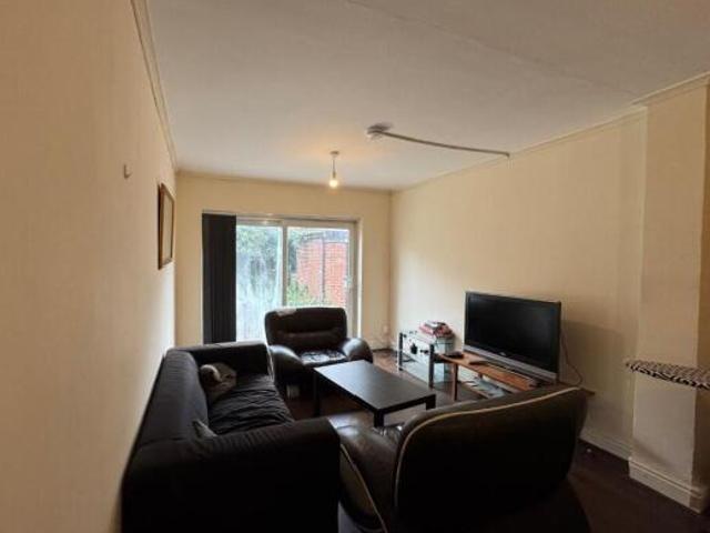 3 bedroom terraced house for rent in Allington Avenue, Lenton, NG7