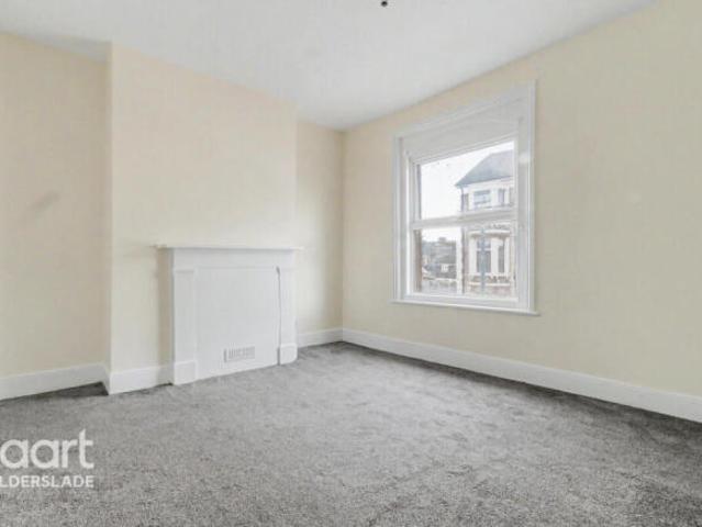 3 bedroom terraced house for rent in Alma Road, SHEERNESS, ME12