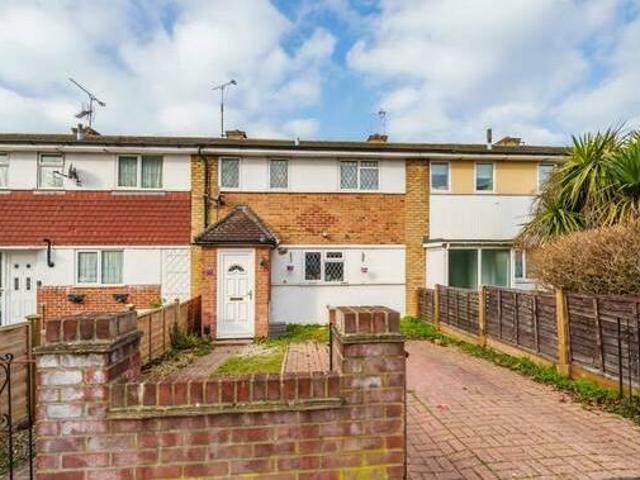 3 bedroom terraced house for rent in Appleford Road Reading RG30