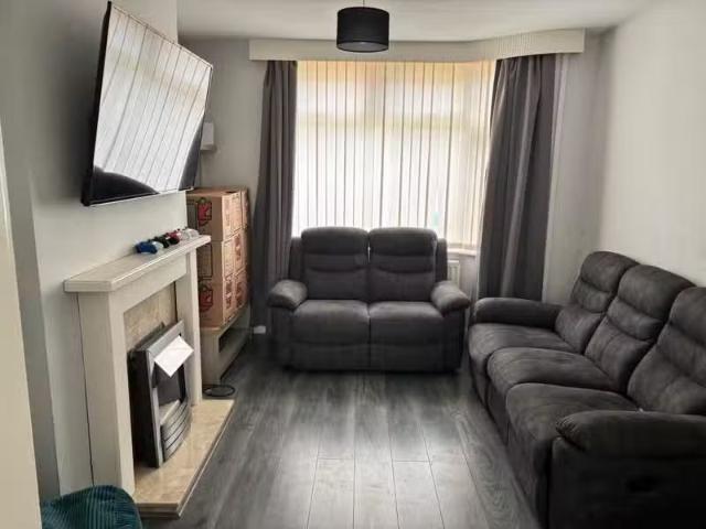 3 bedroom terraced house for rent in Arch Road, Wyken, Coventr.